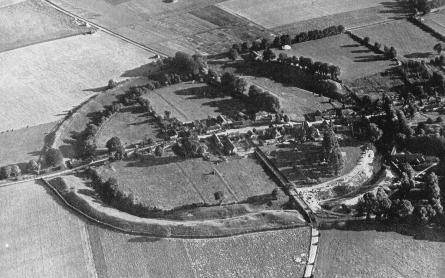 Chapter 2 - The Vale of Mowbray and its henges - Brigantes Nation